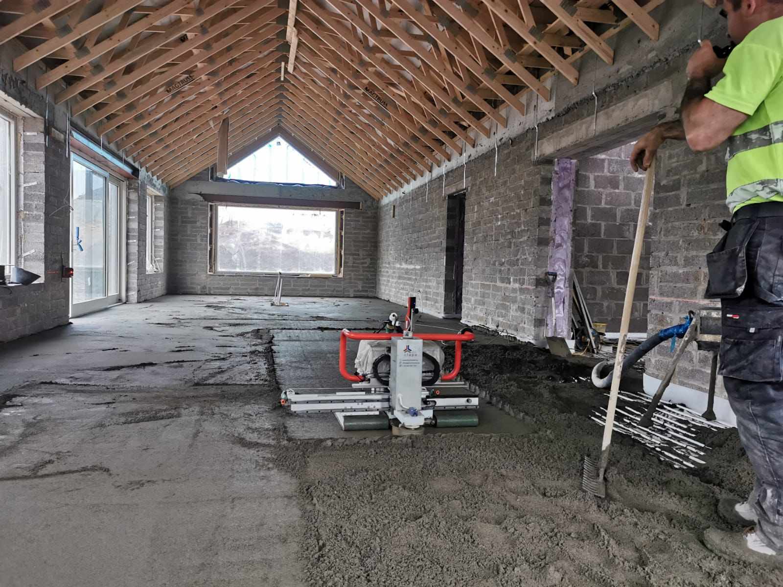 Latest Innovation- Floor Master Laser-Guided Screed Robot - SMET